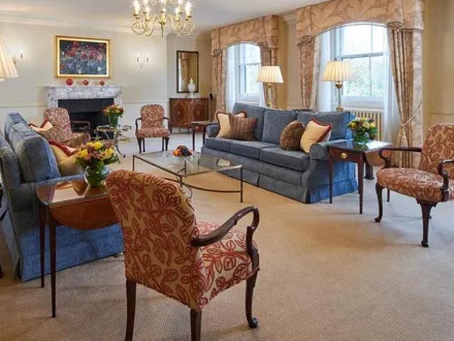 Kensington Road, London, SW7 5ET, United Kingdom | 3 bed apartment for rent #167642965 | Rentberry