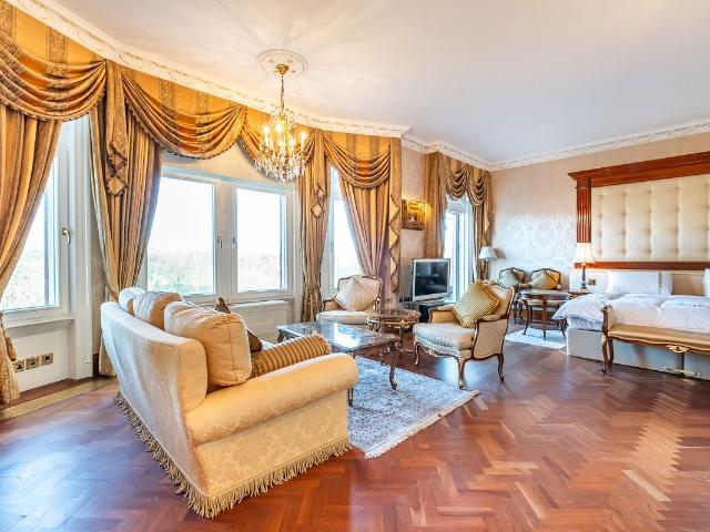 Kensington Road, London W8, 5 bed flat to rent, £20,367 pcm | PrimeLocation