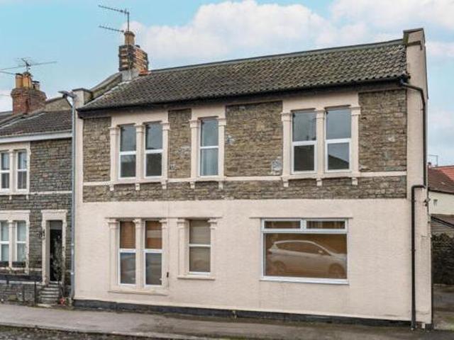 Kensington Road, Staple Hill, 3 Bedroom End