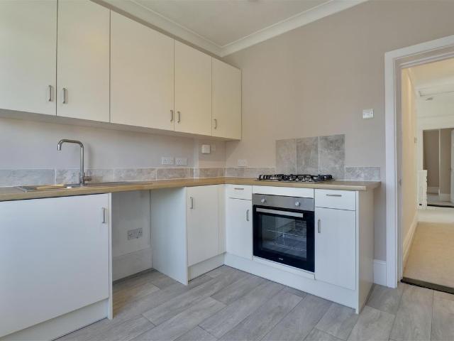 Kensington Road, Portsmouth PO2, 1 bed flat to rent, £975 pcm | PrimeLocation