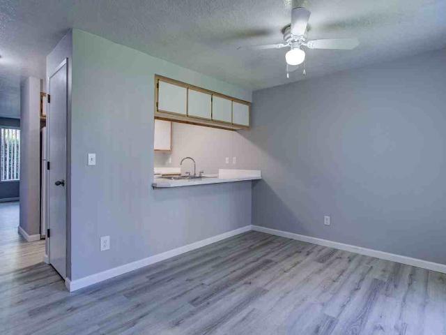 Kensington Terrace KT 142 2 Bedroom Apartment for Rent at 14302 E Burnside St, Portland, OR 97233 Hazelwood