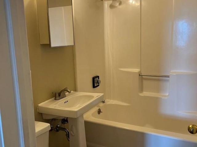 Kensington Tower Apartments 1 Bedroom Apartment for Rent at 505 S 16th St, Omaha, NE 68102 Market West