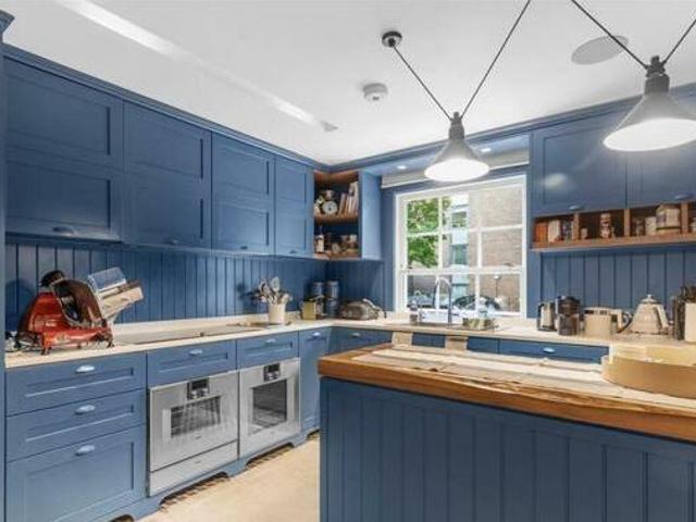 Kensington, Vicarage Gate, London, 4 Bedroom Town