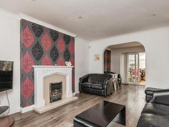 Kensington Way, Leeds, 3 Bedroom Detached