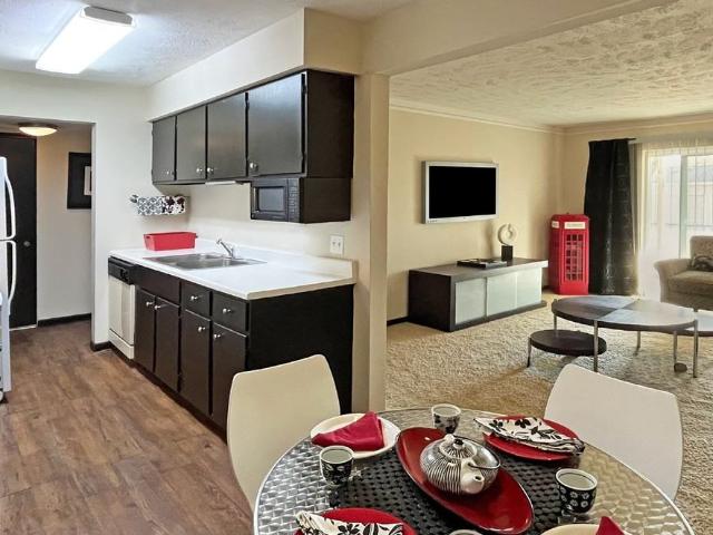 Kensington Woods Apartments 3 Bedroom Apartment for Rent at 1323 N 108th St, Omaha, NE 68114