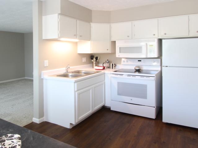 Kensington Woods Apartments 1 Bedroom Apartment for Rent at 1323 N 108th St, Omaha, NE 68114