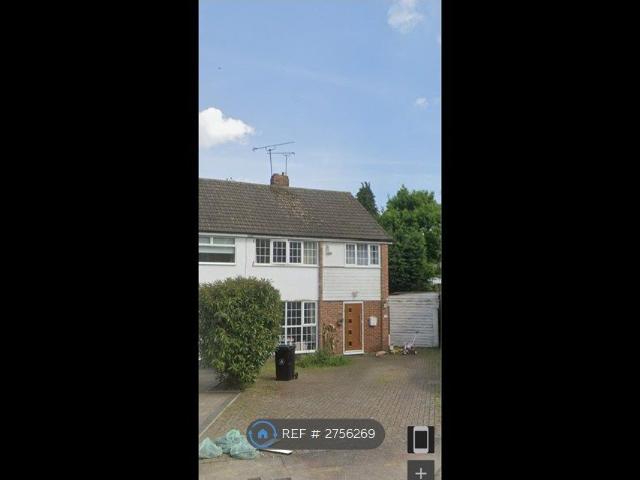 Keats Walk, Hutton, Brentwood CM13, 4 bed semi detached house to rent, £2,500 pcm | PrimeLocation