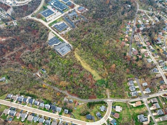 Kearns Ave, Pittsburgh, PA 15220