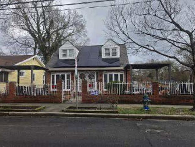 Kearny St NE