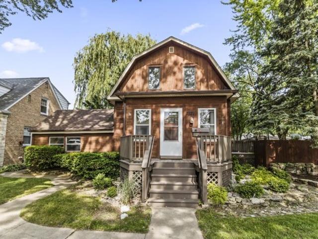 Kedvale Ave, Skokie, Home For Sale