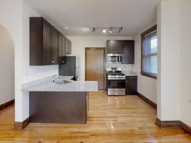 Kedzie Building 2 Bedroom Apartment for Rent at 3211 W Belle Plaine Ave, Chicago, IL 60618 Irving Park