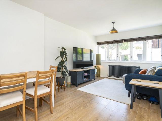 Kedleston Walk, London E2, 2 bed maisonette to rent, £3,000 pcm | PrimeLocation