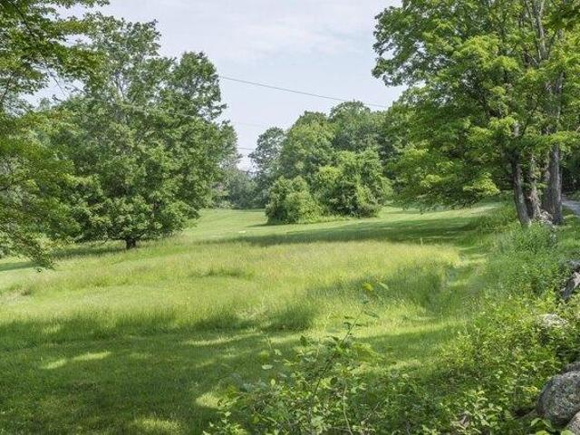Keene NH 03431 102634300