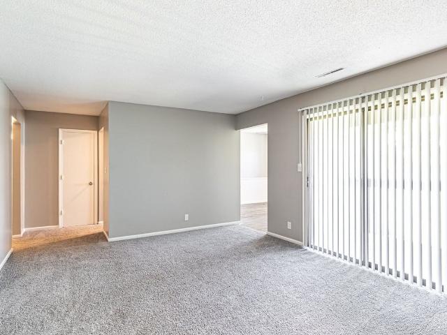 Keeneland Downs Apartments 2 Bedroom Apartment for Rent at 8 N Keene St, Columbia, MO 65201