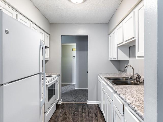 Keeneland Downs Apartments 3 Bedroom Apartment for Rent at 8 N Keene St, Columbia, MO 65201