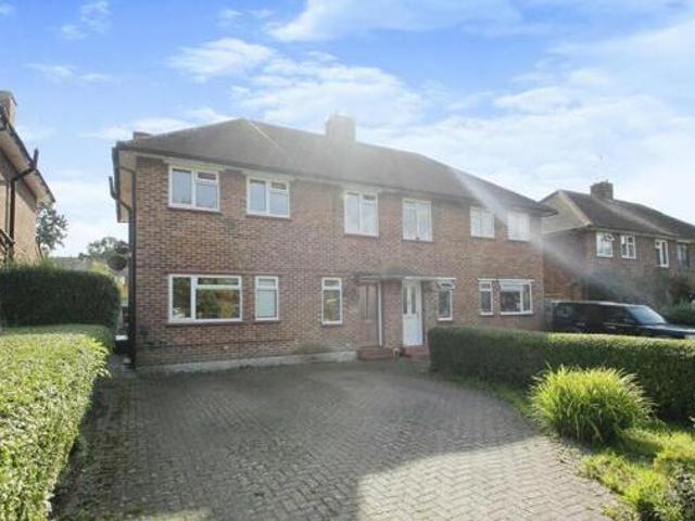 Keepers Farm Close, Windsor, 4 Bedroom Semi detached