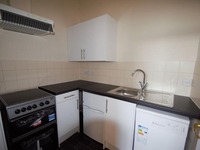 Keighley, West Yorkshire BD21, 1 bed flat to rent, £450 pcm | PrimeLocation