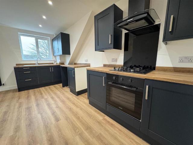Keightley Road, New Parks, Leicester 2 bed apartment to rent £1,050 pcm £242 pw