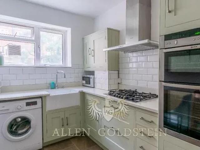 Keir Starmer MP, 7 9 Crowndale Road, London, NW1 1TU, United Kingdom | 4 bed house for rent #167693095 | Rentberry