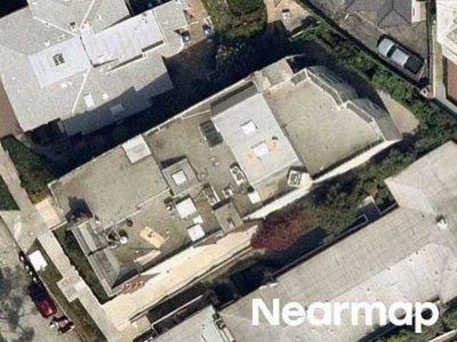Kelton Ave Apt 202