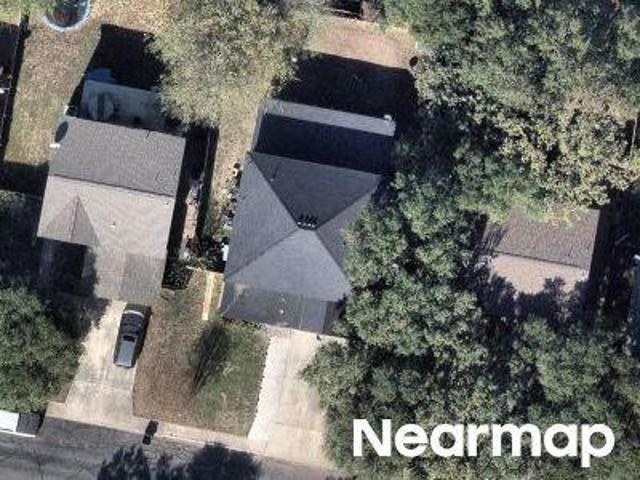 Kelton Dr