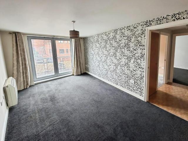 Kelvin Gate, Bracknell RG12, 2 bed flat to rent, £1,400 pcm | PrimeLocation