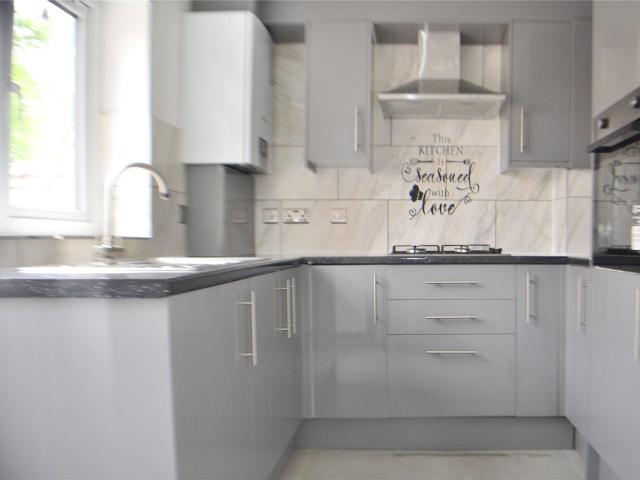 Kelvin Gardens, Croydon CR0, 2 bed terraced house to rent, £1,700 pcm | PrimeLocation