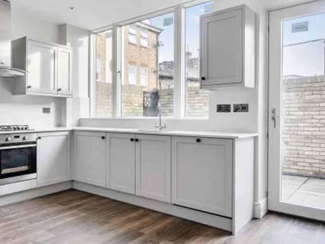 Kelvin Grove, Upper Sydenham, London, SE26 6BB, United Kingdom | 3 bed house for rent #166569508 | Rentberry