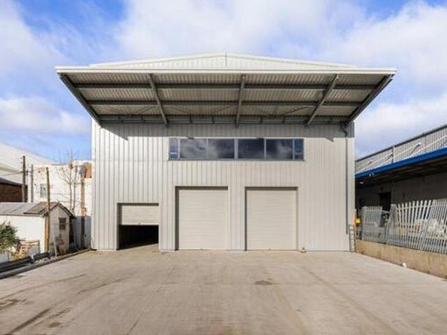 Kelvin Industrial Estate, Unit,long Drive, Warehouse To Lease