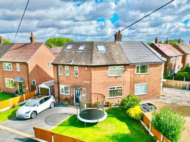 Kelfield Avenue, Manchester, 4 Bedroom Semi detached