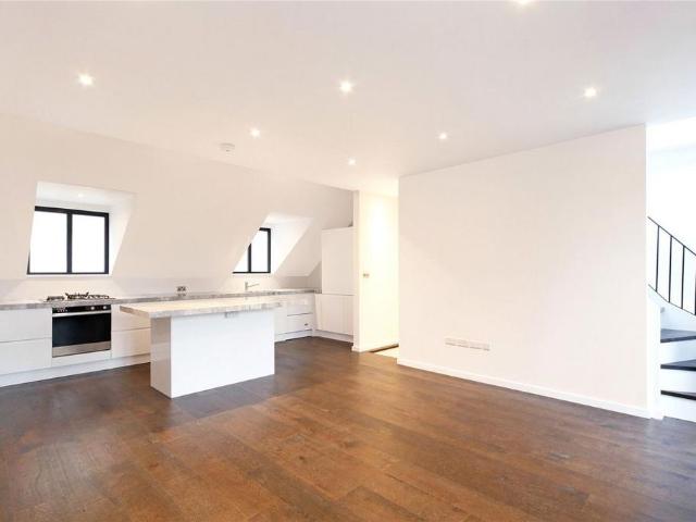 Kelfield Mews, London W10 2 bed house to rent £4,500 pcm £1,038 pw
