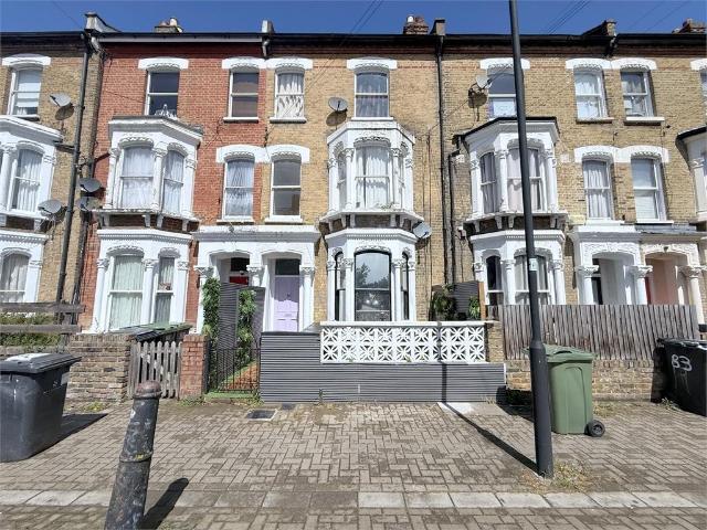 Kellett Road, Brixton, London. 1 bed flat to rent £1,650 pcm £381 pw