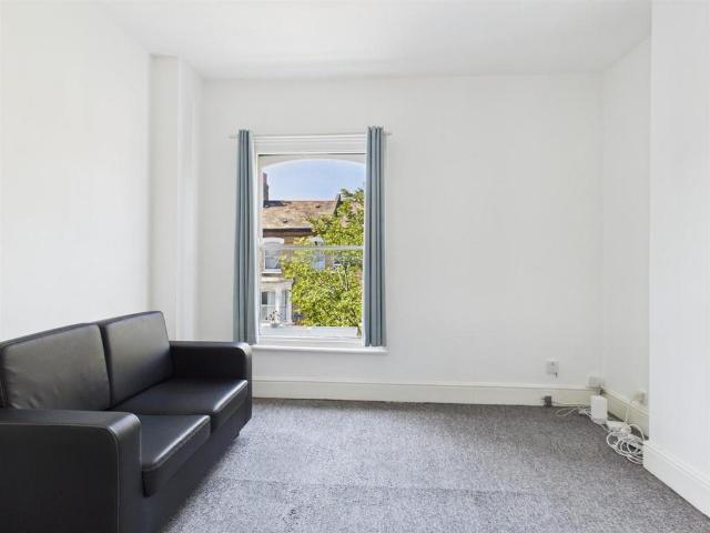 Kellett Road, Brixton SW2 2 bed flat to rent £2,250 pcm £519 pw