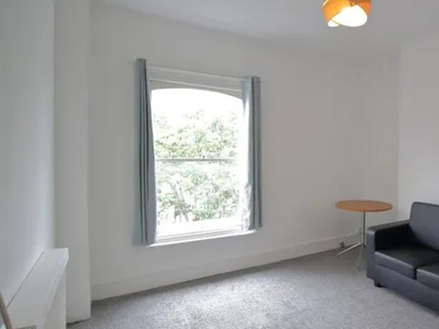 Kellett Road, London, SW2 1EB, United Kingdom | 2 bed apartment for rent #167386213 | Rentberry
