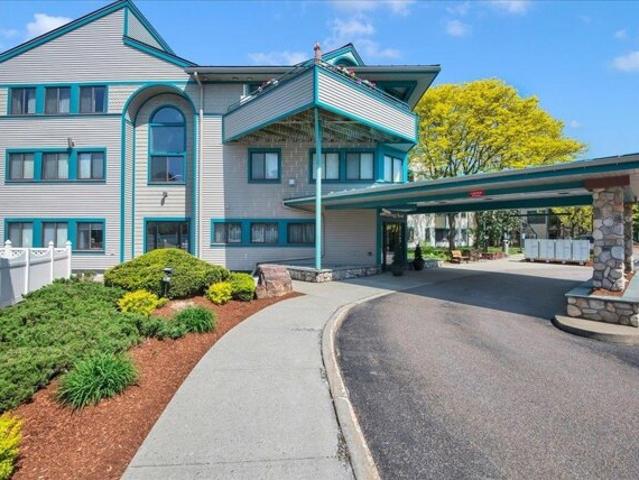 Kellogg Rd Ste,essex, Condo For Sale