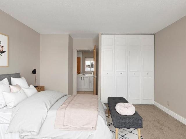 Kellogg Square 2 Bedroom Apartment for Rent at 111 Kellogg Blvd E, St. Paul, MN 55101 Downtown St. Paul