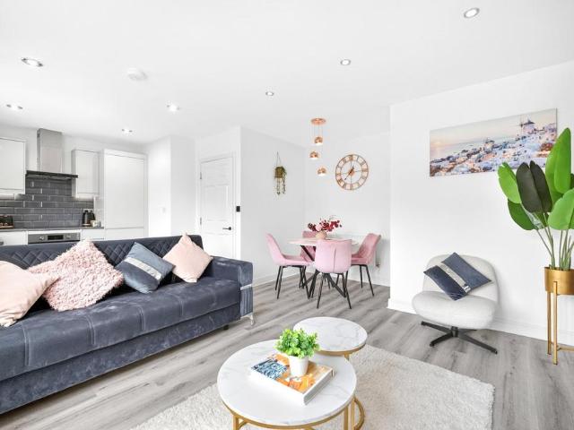 Kelly Avenue, London 2 bed flat to rent £2,600 pcm £600 pw