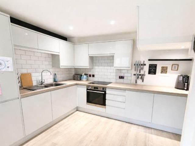 Kelly Close, Shepperton, 1 Bedroom Terraced