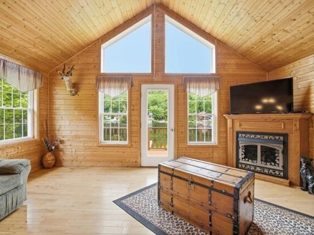 Kelly Rd, Stark, Home For Sale