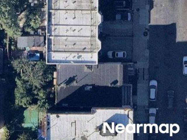 Kelly St
