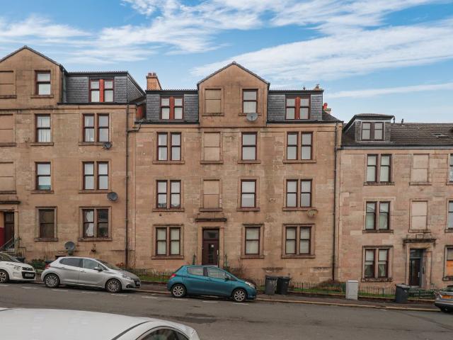 Kelly Street, Greenock PA16, 2 bed flat to rent, £725 pcm | PrimeLocation