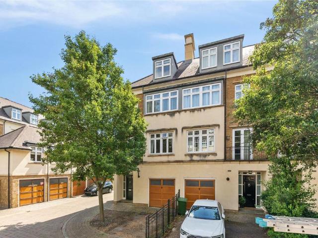 Kelsall Mews, Kew Riverside, Kew. 4 bed end of terrace house to rent £6,500 pcm £1,500 pw