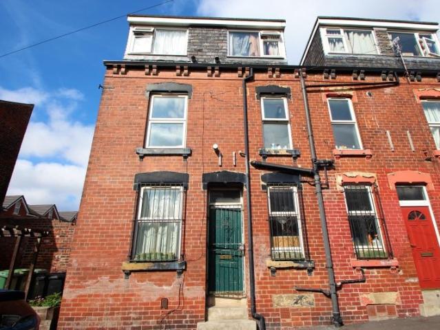 Kelsall Road, Hyde Park, Leeds LS6, 3 bed shared accommodation to rent, £412 pppm | PrimeLocation