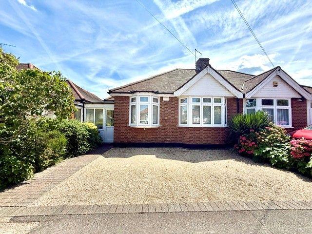 Kelsie Way, Ilford IG6, 2 bed bungalow to rent, £2,500 pcm | PrimeLocation