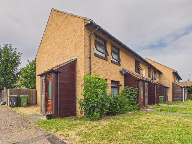Kelso Court, Peterborough PE4, 2 bed end terrace house to rent, £900 pcm | PrimeLocation