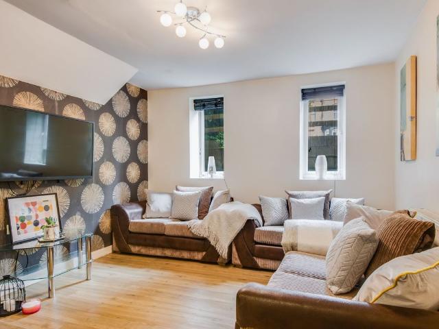 Kelso Road, Leeds LS2, 5 bed shared accommodation to rent, £563 pppm | PrimeLocation