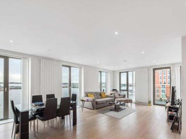 Kelson House, Royal Wharf, 3 Bedroom Apartment