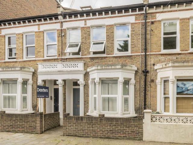 Kepler Road, London SW4 3 bed house to rent £3,700 pcm £854 pw
