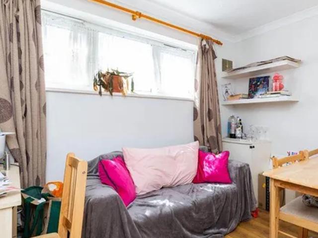 Kerwick Close, London, N7 9BH, United Kingdom | 2 bed house for rent #167613669 | Rentberry