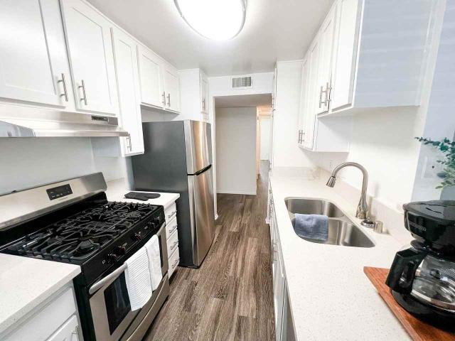 Kerwood Apartments 2 Bedroom Apartment for Rent at 2347 Kerwood Ave, Los Angeles, CA 90064 Westside